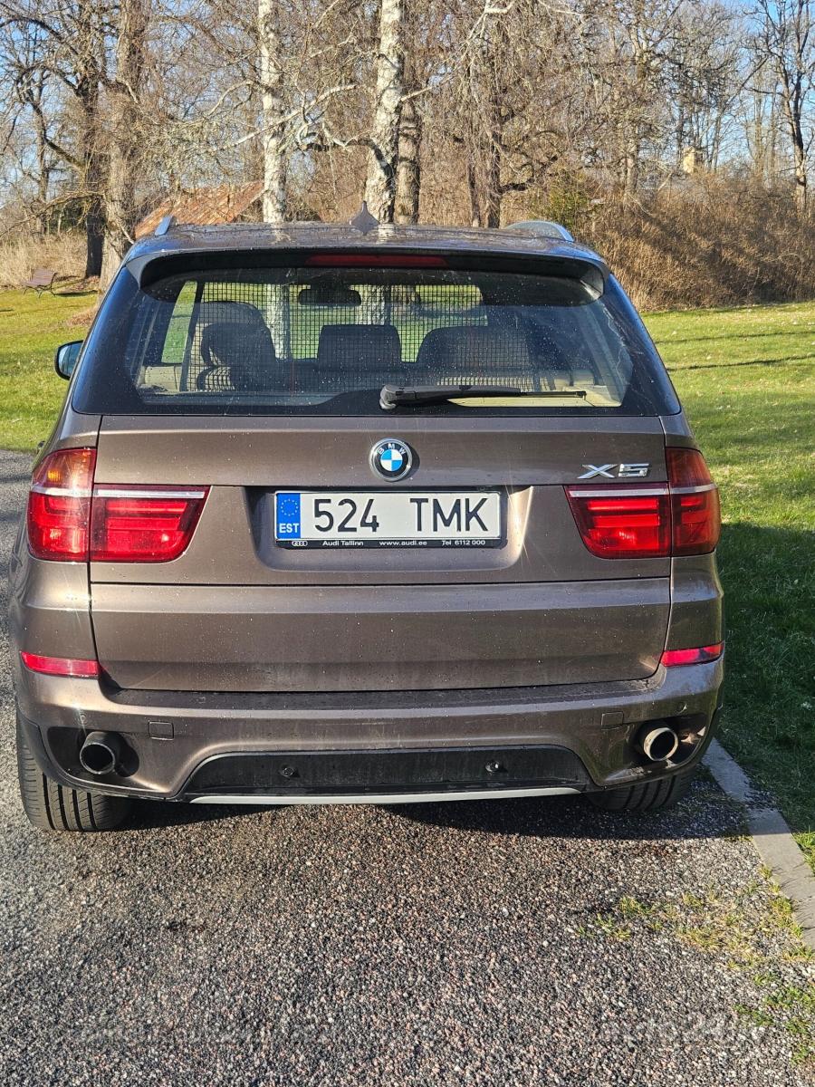 Brūns BMW X5 2012 Tallina, ar dzinēja tilpumu 3.00 L un nobraukumu 383 tūkst. km par 12500 €, foto 5 vietnē AUTOMOTO.COM.LV