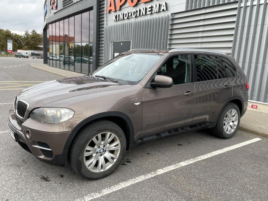 Brūns BMW X5 2012 Kohtla-Jerve, ar dzinēja tilpumu 3.00 L un nobraukumu 241 tūkst. km par 12900 €, foto 4 vietnē AUTOMOTO.COM.LV