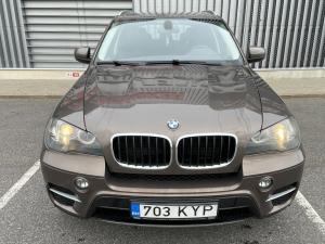 Brūns BMW X5 2012 Kohtla-Jerve, ar dzinēja tilpumu 3.00 L un nobraukumu 241 tūkst. km par 12900 €, foto 15 vietnē AUTOMOTO.COM.LV