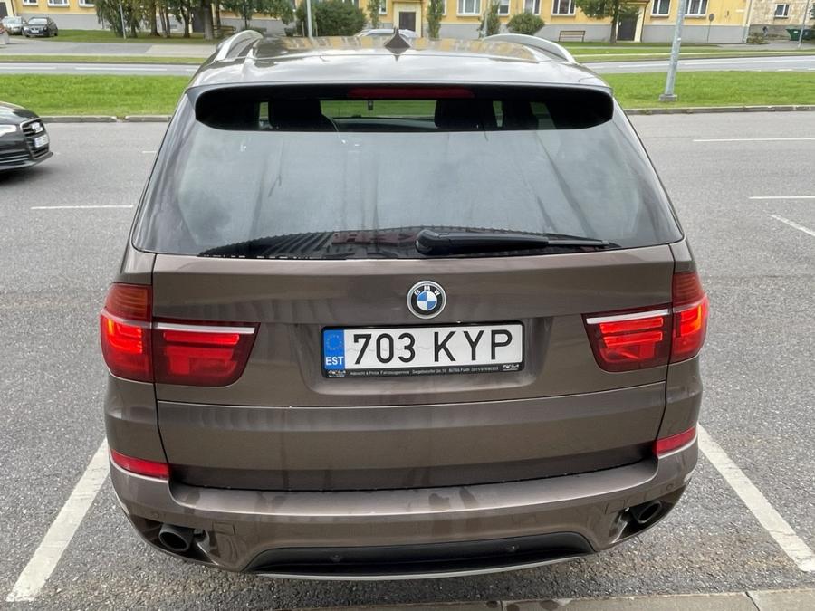 Brūns BMW X5 2012 Kohtla-Jerve, ar dzinēja tilpumu 3.00 L un nobraukumu 241 tūkst. km par 12900 €, foto 19 vietnē AUTOMOTO.COM.LV