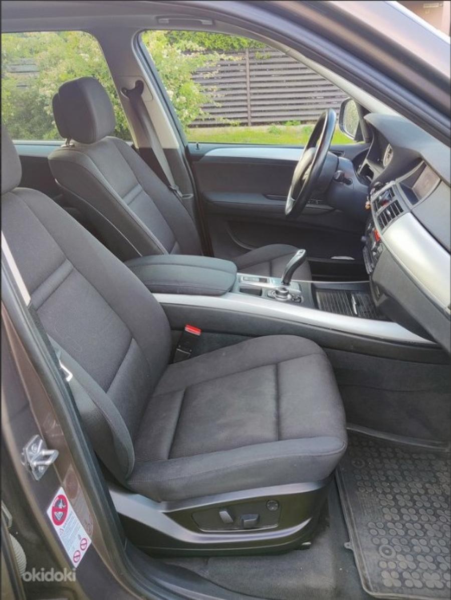 Brūns BMW X5 2012 Kohtla-Jerve, ar dzinēja tilpumu 3.00 L un nobraukumu 241 tūkst. km par 12900 €, foto 24 vietnē AUTOMOTO.COM.LV