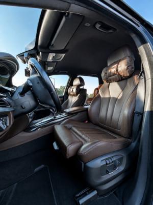 Brown BMW X5 2014 in Narva, with an engine capacity of 3.00 L and mileage of 222 thousand km for 21000 €, photo 6 on AUTOMOTO.COM.LV