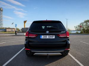 Brown BMW X5 2014 in Narva, with an engine capacity of 3.00 L and mileage of 222 thousand km for 21000 €, photo 12 on AUTOMOTO.COM.LV