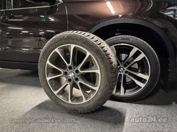 Brown BMW X5 2016 in Tallinn, with an engine capacity of 3.00 L and mileage of 160 thousand km for 26900 €, photo 11 on AUTOMOTO.COM.LV