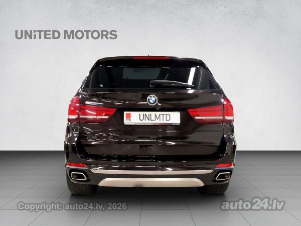 BMW X5 2016 in Tallinn on AUTOMOTO.COM.LV Brown BMW X5 2016 in Tallinn, with an engine capacity of 3.00 L and mileage of 178 thousand km for 24990 €, photo 11 on AUTOMOTO.COM.LV