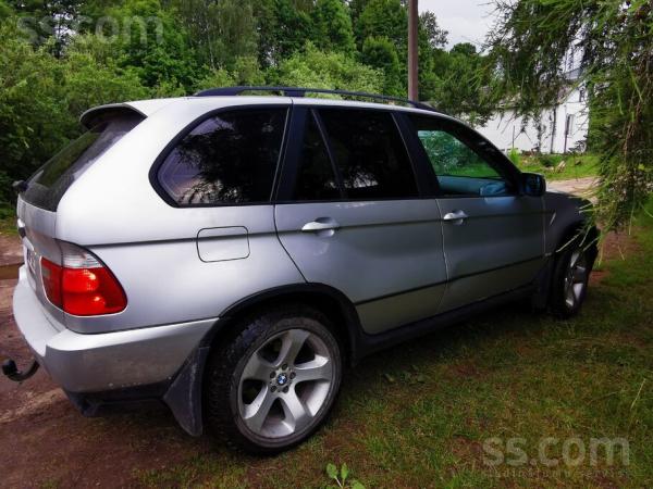 BMW X5 2001 in Rezekne, with an engine capacity of 3.00 L and mileage of 320 thousand km for 2800 €, photo 4 on AUTOMOTO.COM.LV