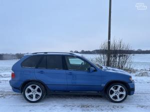 BMW X5 2002 in Marijampole, with an engine capacity of 4.60 L and mileage of 240 thousand km for 7500 €, photo 9 on AUTOMOTO.COM.LV