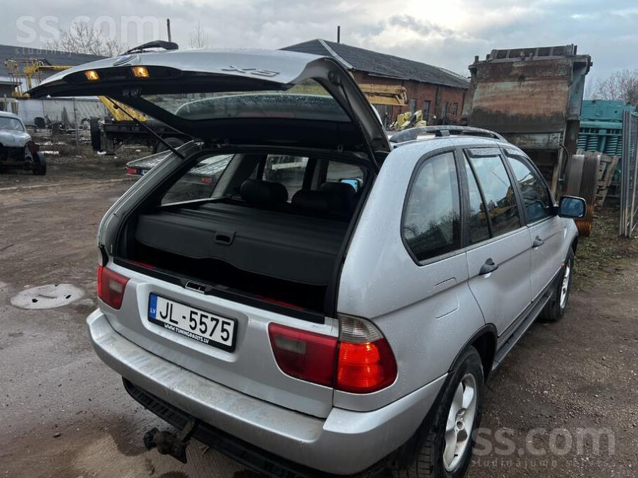 BMW X5 2002 in Daugavpils, with an engine capacity of 3.00 L and mileage of 339 thousand km for 3250 €, photo 5 on AUTOMOTO.COM.LV