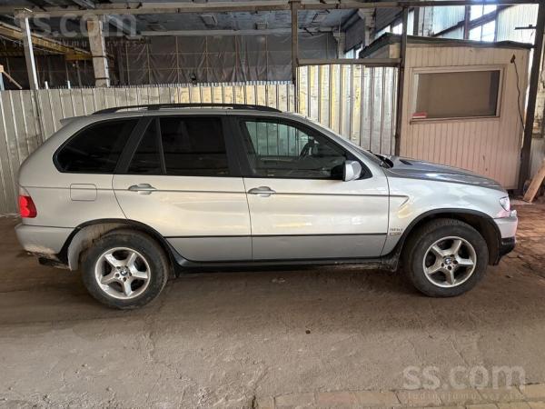 BMW X5 2002 Rīga, ar dzinēja tilpumu 3.00 L un nobraukumu 302 tūkst. km par 3500 €, foto 1 vietnē AUTOMOTO.COM.LV