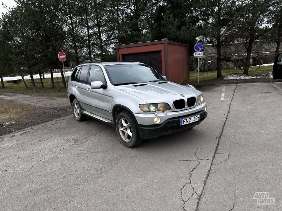 BMW X5 2003 in Kelme, with an engine capacity of 3.00 L and mileage of 300 thousand km for 2250 €, photo 1 on AUTOMOTO.COM.LV