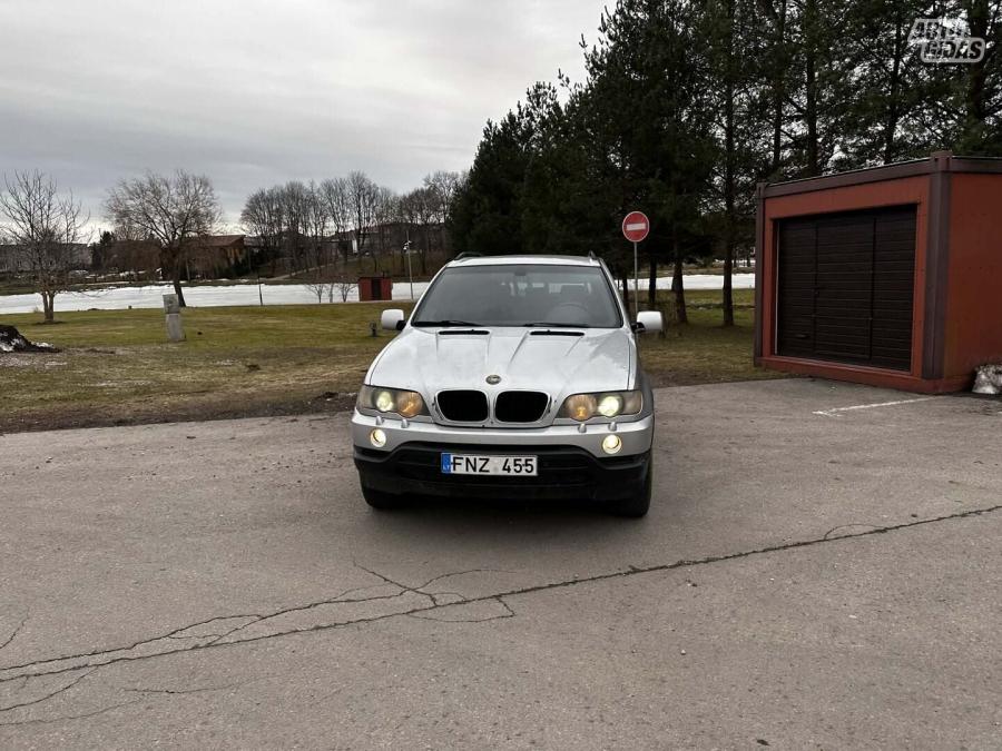 BMW X5 2003 in Kelme, with an engine capacity of 3.00 L and mileage of 300 thousand km for 2250 €, photo 5 on AUTOMOTO.COM.LV