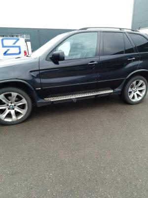 BMW X5 2003 in Kaunas, with an engine capacity of 3.00 L and mileage of 395 thousand km for 3900 €, photo 3 on AUTOMOTO.COM.LV