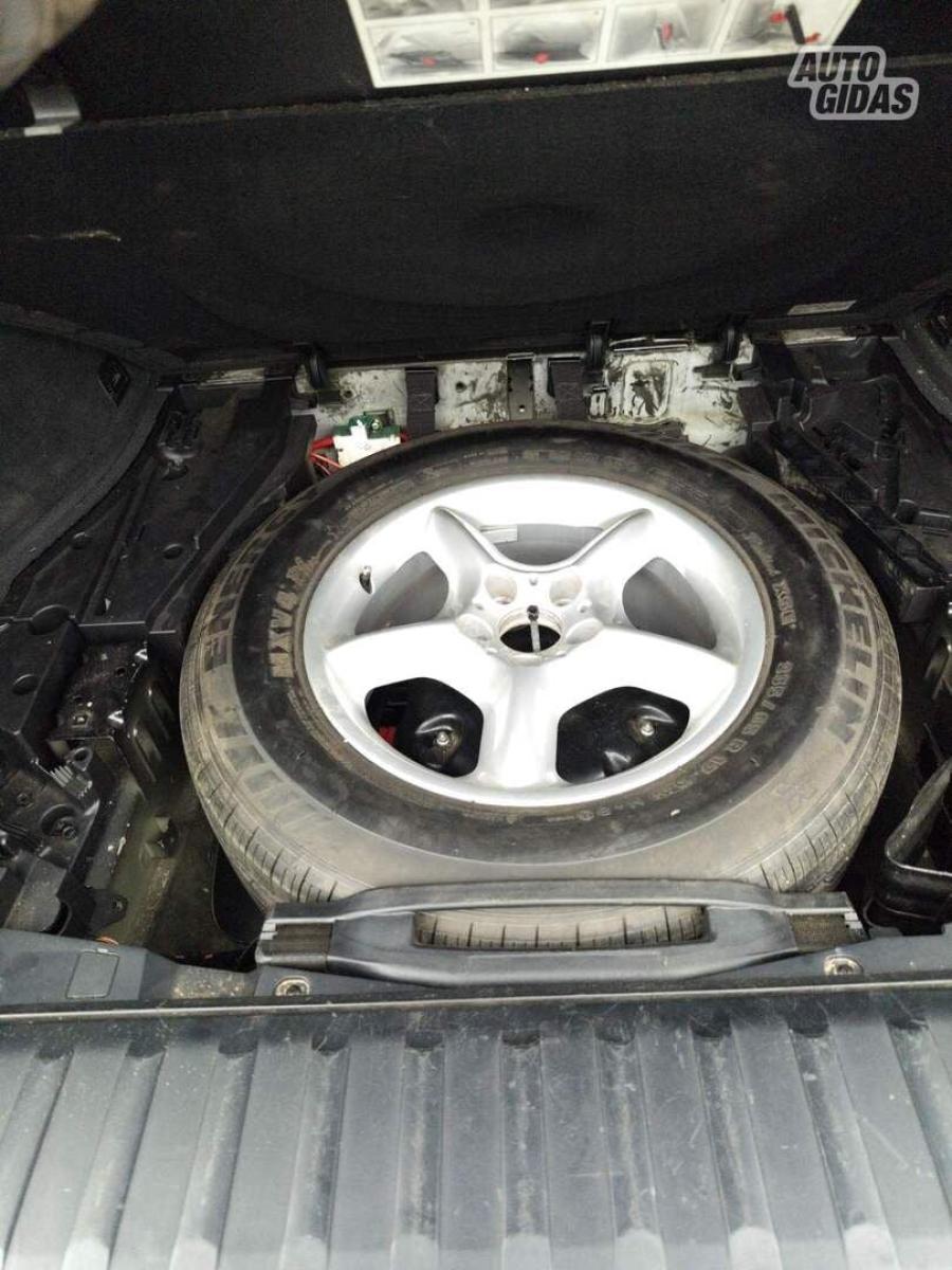 BMW X5 2003 in Kaunas, with an engine capacity of 3.00 L and mileage of 395 thousand km for 3900 €, photo 13 on AUTOMOTO.COM.LV