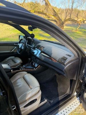 BMW X5 2003 in Vilnius, with an engine capacity of 3.00 L and mileage of 330 thousand km for 4300 €, photo 6 on AUTOMOTO.COM.LV