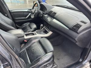 BMW X5 2003 in Klaipeda, with an engine capacity of 2.90 L and mileage of 371 thousand km for 2200 €, photo 9 on AUTOMOTO.COM.LV