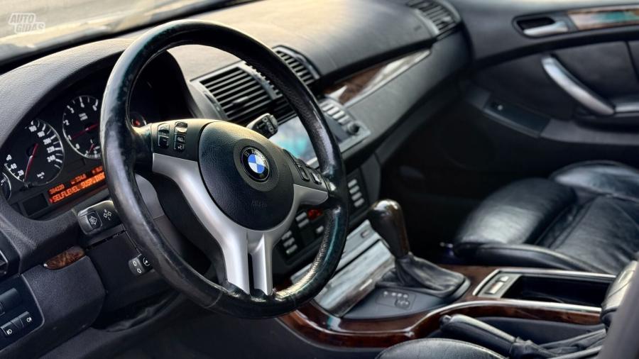 BMW X5 2004 in Vilnius, with an engine capacity of 4.40 L and mileage of 380 thousand km for 4550 €, photo 11 on AUTOMOTO.COM.LV