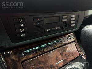 BMW X5 2004 in Liepaja, with an engine capacity of 3.00 L and mileage of 298 thousand km for 4450 €, photo 13 on AUTOMOTO.COM.LV