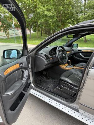 BMW X5 2005 in Marijampole, with an engine capacity of 3.00 L and mileage of 343 thousand km for 4500 €, photo 9 on AUTOMOTO.COM.LV