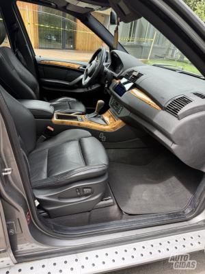 BMW X5 2005 in Marijampole, with an engine capacity of 3.00 L and mileage of 343 thousand km for 4500 €, photo 18 on AUTOMOTO.COM.LV