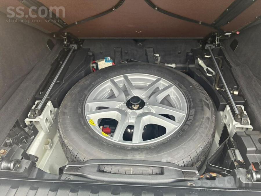 BMW X5 2005 in Kuldiga, with an engine capacity of 3.00 L and mileage of 221 thousand km for 6990 €, photo 16 on AUTOMOTO.COM.LV