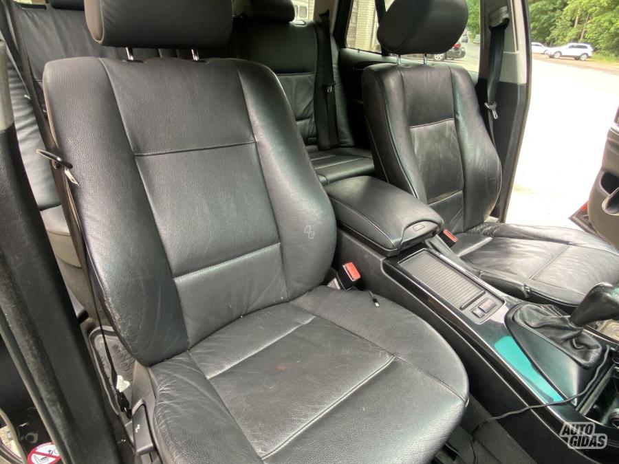 BMW X5 2005 in Vilnius, with an engine capacity of 3.00 L and mileage of 326 thousand km for 5500 €, photo 7 on AUTOMOTO.COM.LV