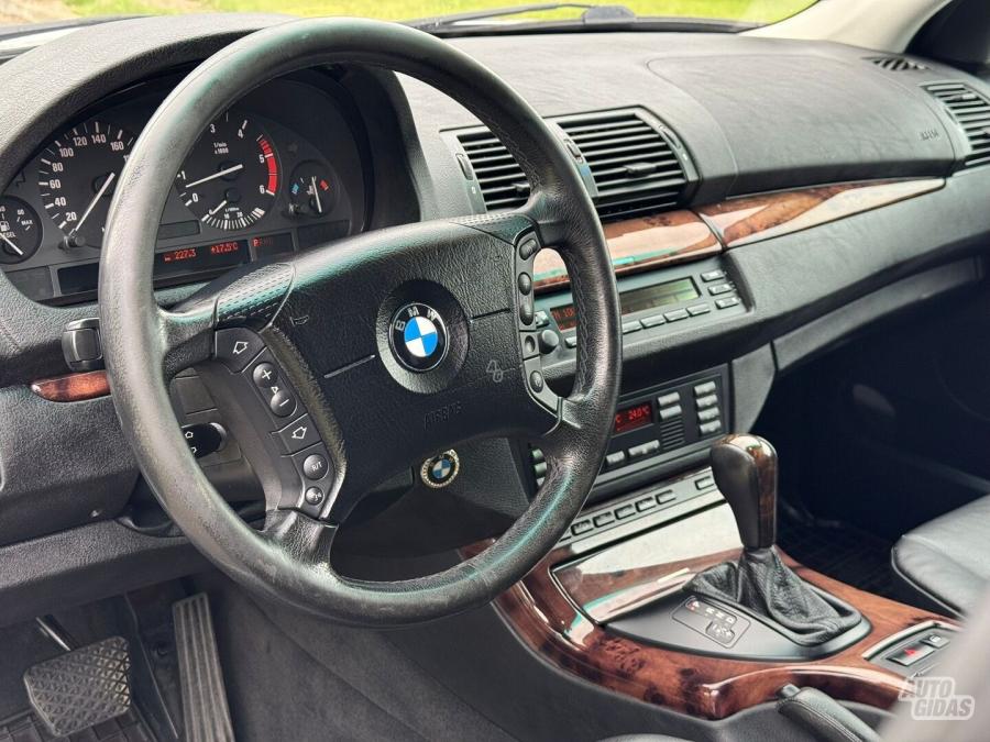 BMW X5 2005 in Kaunas, with an engine capacity of 3.00 L and mileage of 0 thousand km for 3900 €, photo 13 on AUTOMOTO.COM.LV