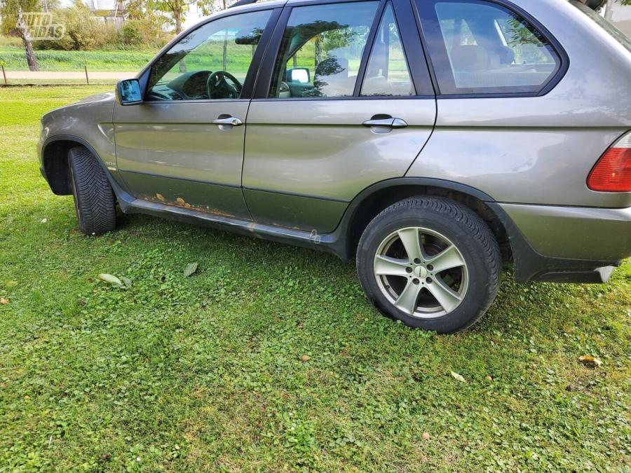 BMW X5 2005 in Vilkaviskis, with an engine capacity of 3.00 L and mileage of 330 thousand km for 2449 €, photo 4 on AUTOMOTO.COM.LV
