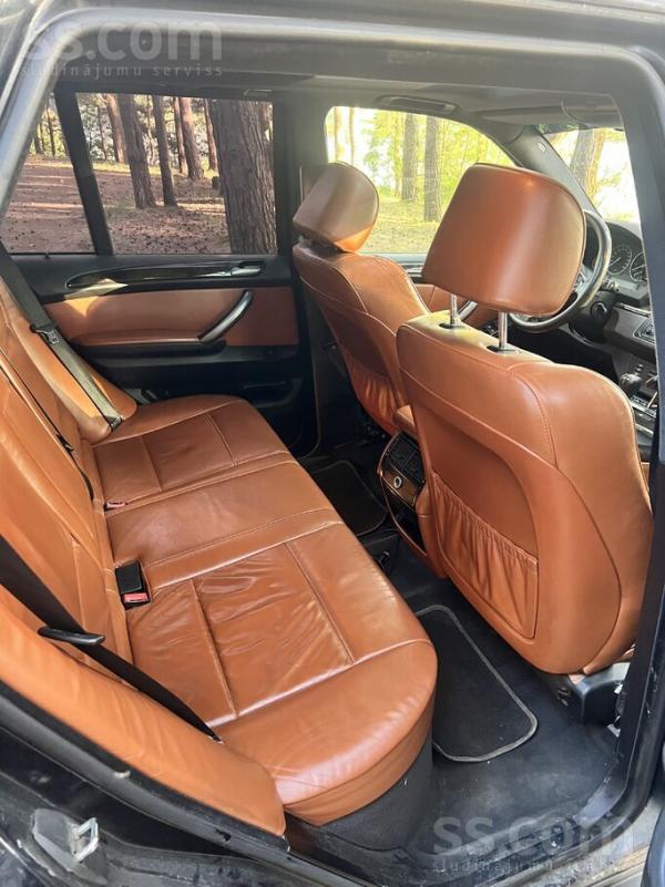 BMW X5 2006 in Daugavpils, with an engine capacity of 3.00 L and mileage of 295 thousand km for 5200 €, photo 6 on AUTOMOTO.COM.LV