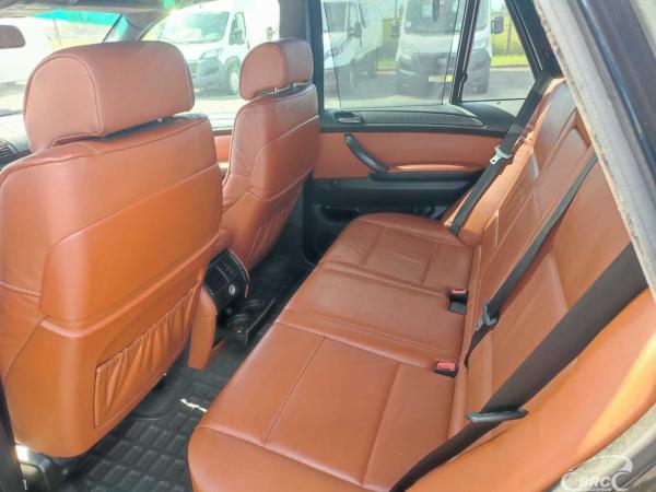 BMW X5 2006 in Vilnius, with an engine capacity of 2.99 L and mileage of 274 thousand km for 4600 €, photo 4 on AUTOMOTO.COM.LV