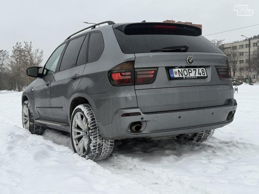 BMW X5 2007 in Kaunas, with an engine capacity of 3.00 L and mileage of 322 thousand km for 7500 €, photo 6 on AUTOMOTO.COM.LV