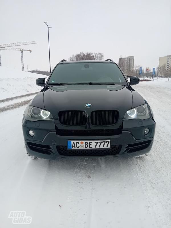 BMW X5 2007 in Vilnius, with an engine capacity of 3.00 L and mileage of 330 thousand km for 9300 €, photo 1 on AUTOMOTO.COM.LV