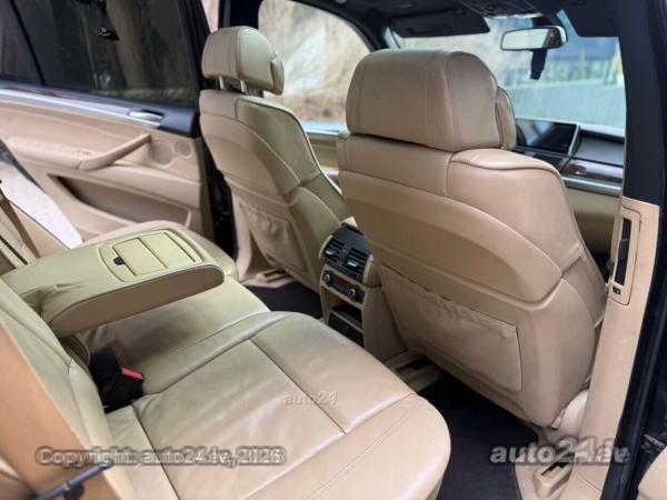 BMW X5 2007 in Tartu, with an engine capacity of 4.80 L and mileage of 264 thousand km for 6999 €, photo 11 on AUTOMOTO.COM.LV