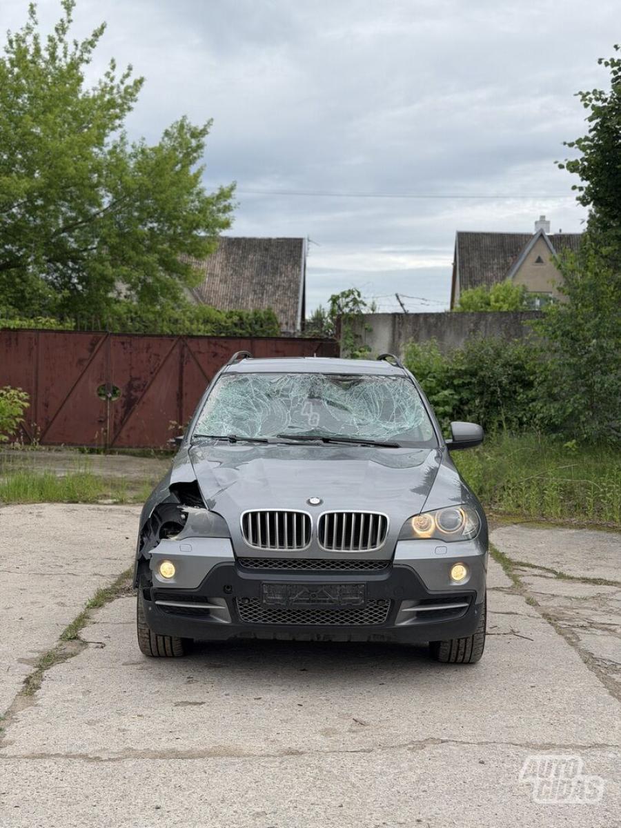 BMW X5 2007 in Panevezys, with an engine capacity of 3.00 L and mileage of 351 thousand km for 3850 €, photo 3 on AUTOMOTO.COM.LV