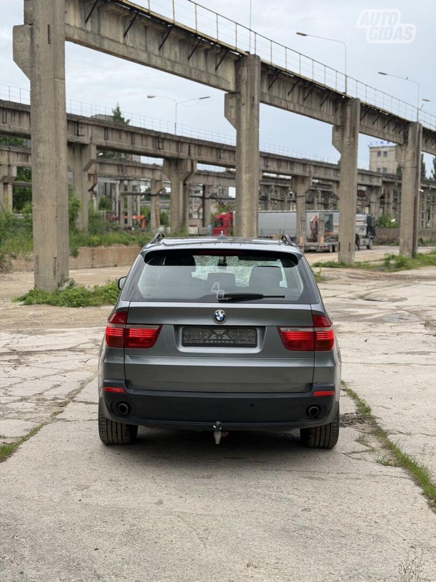 BMW X5 2007 in Panevezys, with an engine capacity of 3.00 L and mileage of 351 thousand km for 3850 €, photo 7 on AUTOMOTO.COM.LV