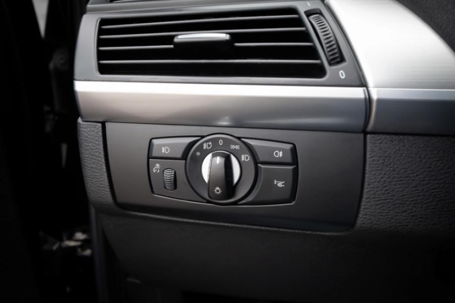 BMW X5 2007 in Riga, with an engine capacity of 3.00 L and mileage of 285 thousand km for 10490 €, photo 4 on AUTOMOTO.COM.LV