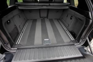 BMW X5 2007 in Riga, with an engine capacity of 3.00 L and mileage of 285 thousand km for 10490 €, photo 7 on AUTOMOTO.COM.LV