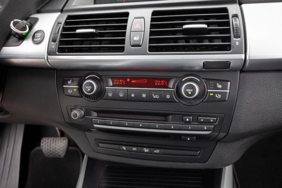 BMW X5 2007 in Riga, with an engine capacity of 3.00 L and mileage of 285 thousand km for 10490 €, photo 11 on AUTOMOTO.COM.LV