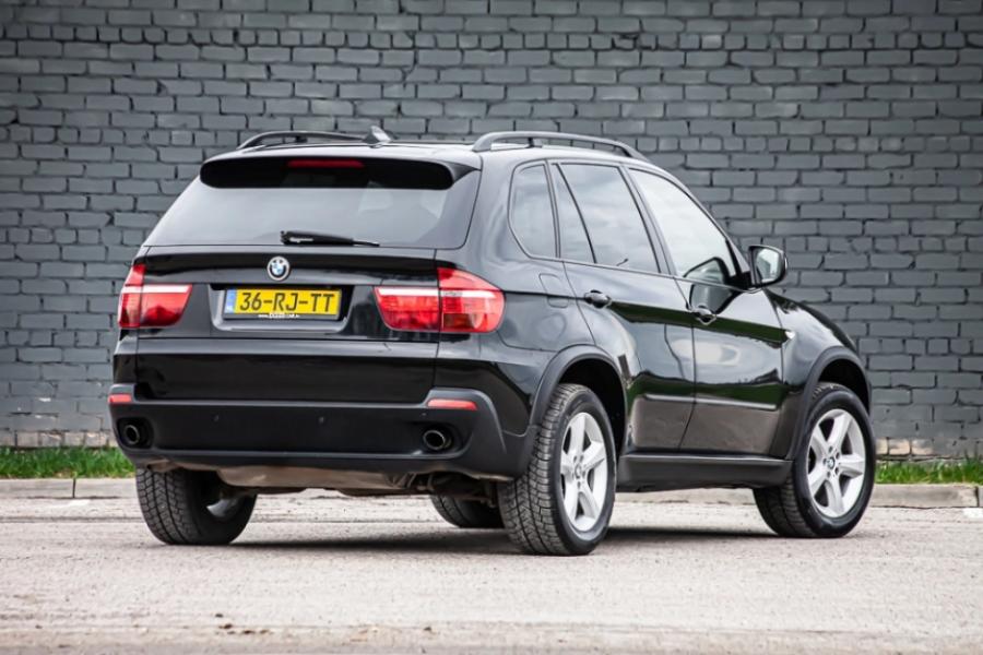BMW X5 2007 in Riga, with an engine capacity of 3.00 L and mileage of 285 thousand km for 10490 €, photo 28 on AUTOMOTO.COM.LV