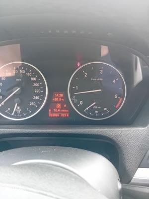 BMW X5 2007 in Vilnius, with an engine capacity of 3.00 L and mileage of 323 thousand km for 9200 €, photo 13 on AUTOMOTO.COM.LV