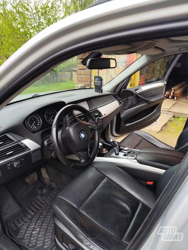 BMW X5 2007 in Sakiai, with an engine capacity of 3.00 L and mileage of 378 thousand km for 6800 €, photo 3 on AUTOMOTO.COM.LV