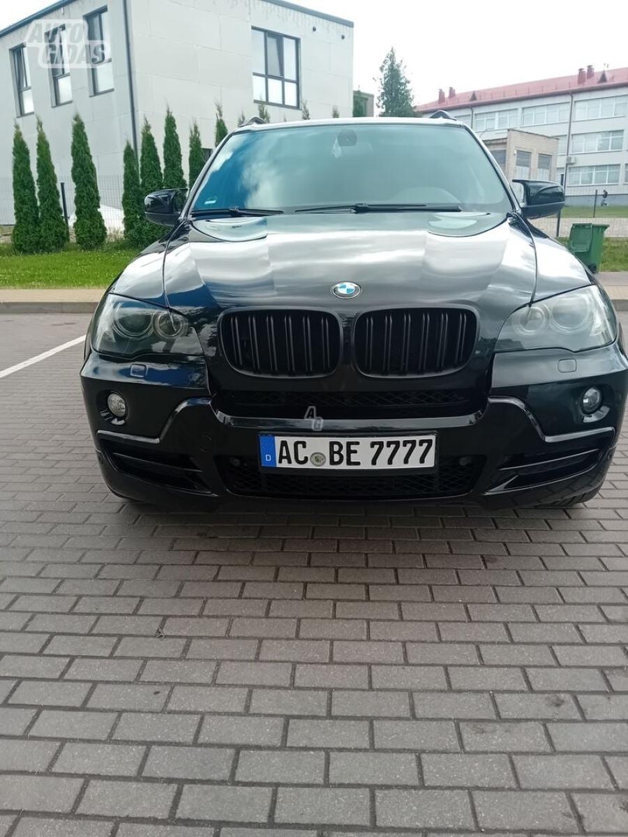 BMW X5 2007 in Vilnius, with an engine capacity of 3.00 L and mileage of 300 thousand km for 9200 €, photo 1 on AUTOMOTO.COM.LV