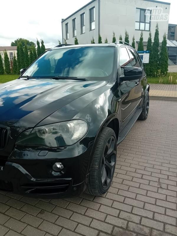 BMW X5 2007 Viļņa, ar dzinēja tilpumu 3.00 L un nobraukumu 300 tūkst. km par 9200 €, foto 2 vietnē AUTOMOTO.COM.LV