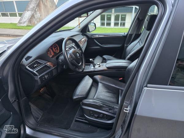 BMW X5 2007 in Vilnius, with an engine capacity of 3.00 L and mileage of 349 thousand km for 5500 €, photo 9 on AUTOMOTO.COM.LV