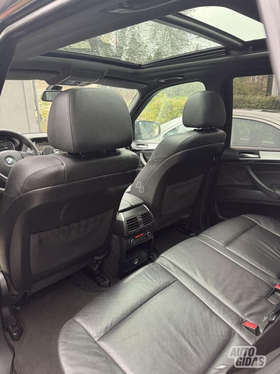BMW X5 2007 in Trakai, with an engine capacity of 3.00 L and mileage of 425 thousand km for 8500 €, photo 14 on AUTOMOTO.COM.LV