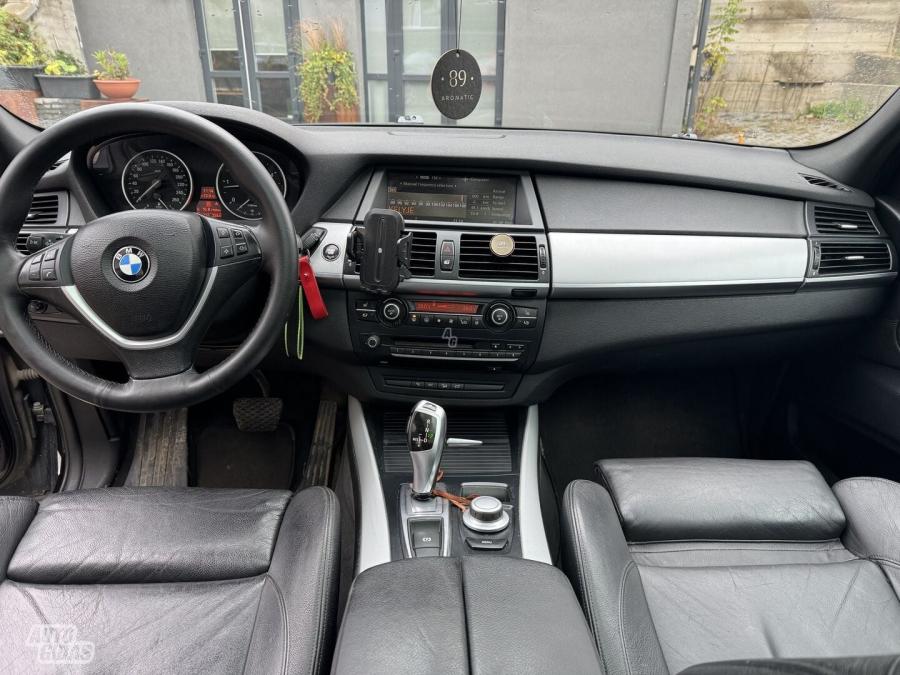 BMW X5 2007 in Trakai, with an engine capacity of 3.00 L and mileage of 425 thousand km for 8500 €, photo 15 on AUTOMOTO.COM.LV