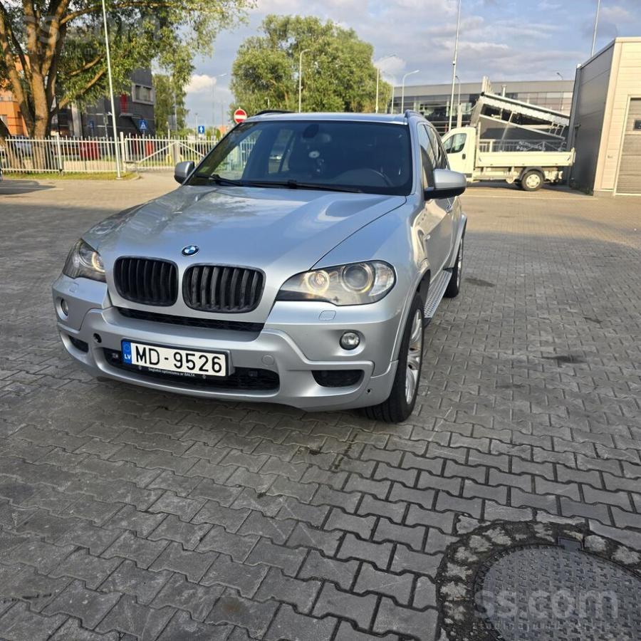 BMW X5 2008 in Riga, with an engine capacity of 3.00 L and mileage of 424 thousand km for 6950 €, photo 1 on AUTOMOTO.COM.LV