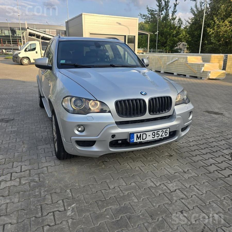 BMW X5 2008 in Riga, with an engine capacity of 3.00 L and mileage of 424 thousand km for 6950 €, photo 2 on AUTOMOTO.COM.LV