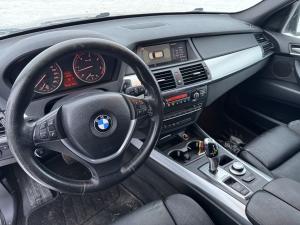 BMW X5 2008 in Vilnius, with an engine capacity of 3.00 L and mileage of 259 thousand km for 7150 €, photo 11 on AUTOMOTO.COM.LV