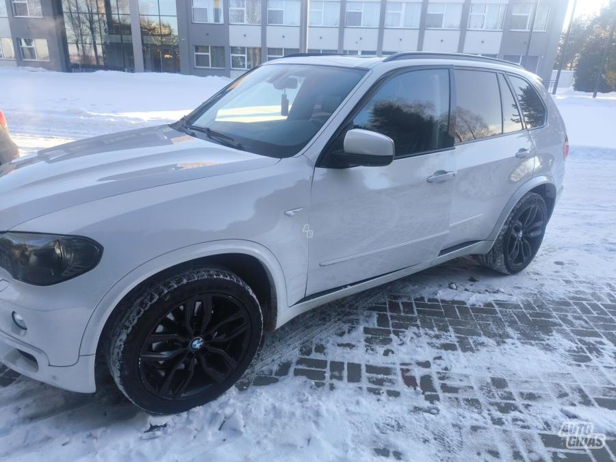 BMW X5 2008 in Taurage, with an engine capacity of 3.50 L and mileage of 320 thousand km for 8999 €, photo 3 on AUTOMOTO.COM.LV