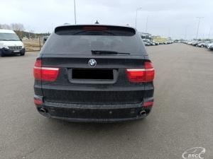 BMW X5 2008 in Vilnius, with an engine capacity of 2.99 L and mileage of 287 thousand km for 8900 €, photo 5 on AUTOMOTO.COM.LV